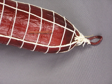 Figurenhalle - Große Attrappe Mettwurst Salami im Netz